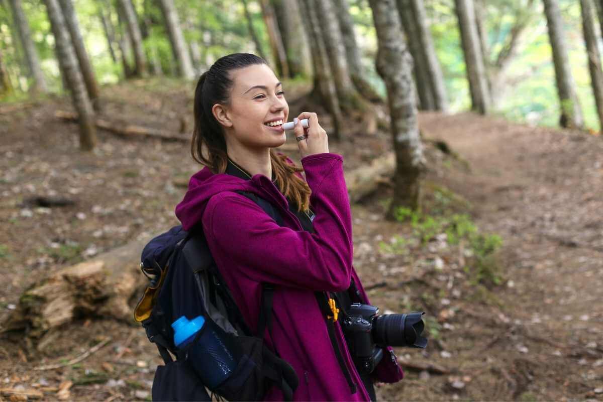 7 camping makeup tips for a practical outdoor beauty routine